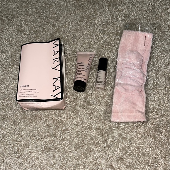 Mary Kay | Makeup | Nib Mary Kay Timewise Mini Even Complexion Set ...